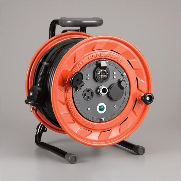 ●ハタヤ三相200Vタイプにはコンセントの配線を1個のみRSTの内、R⇔Tを逆に配線していますので回転機器など逆方向で使用したい場合に便利です。 ●現場の安全を最優先に考えた高性能リールです。 ●定格電流は電線を巻いたままの状態で使用できる...