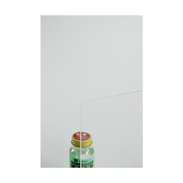 ■特徴 プラスチックの中で一番優れた透明性を保有しています。 ガラスより軽量で、同様の透明性と表面光沢があります。 穴あけ・切断・切削・彫刻・印刷等の機械加工に適しています。 ■用途 標示板・広告板・照明器具・建築資材・ディスプレイ・ガラス...