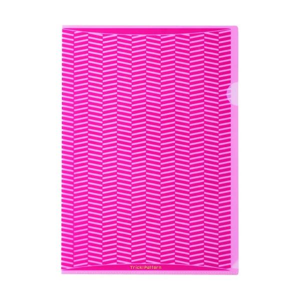 ■特徴 契約書や個人情報など、内容を見られたくない書類の保管・持ち運びに便利です。  ■用途 セキュリティ対策に。  ■仕様 中に入れた書類の文字が見えにくくなる、特殊なパターン入りのクリアフォルダ   【入数】 1点 OP2449