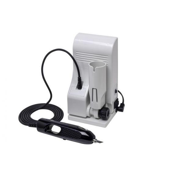 【商品説明】 ●AAA溶けを限りなく減らす新開発のTAF回路 ●パワーがいらないワークは最小のパワーで振動。切りにくい材料や、力を入れた時にはパワーが入り、切れるように自動で追従し駆動します。 ●選べる2種類の操作性！電源立ち上げ時に、ボタ...