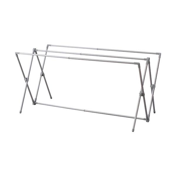 ■特徴 大量の洗濯物や最大6枚分の布団が干せる大容量タイプの布団干しです。 洗濯物の量に合わせてパイプを伸縮させて使用できます。 使用しない時は折りたたんで収納でき、ラクに持ち運べます。 ステンレス巻きスチールパイプを採用しているので、丈夫...