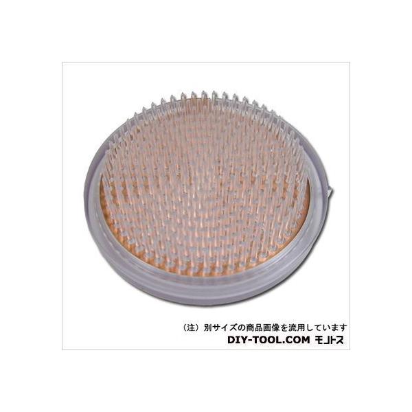 剣山。 生け花用です。 吸盤付でガラス器などの花器でも安定吸着します。 針太さ:約13mm径。   【サイズ】 78×78×26mm 【カラー】 ピンク 【入数】 1 1016