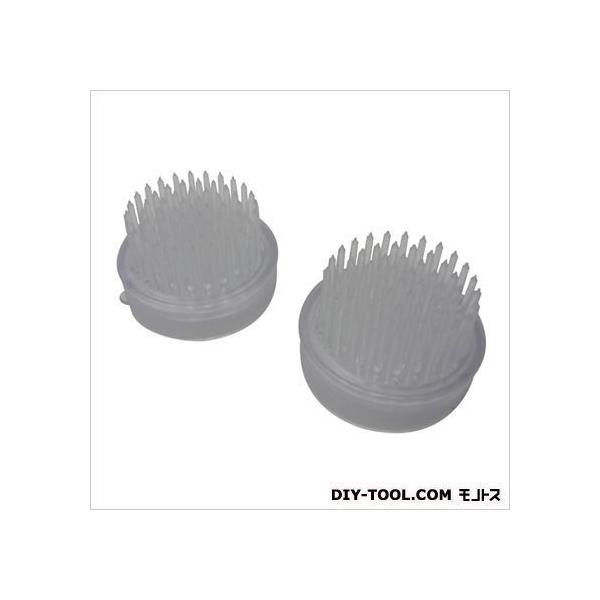 剣山。 生け花用です。 吸盤付でガラス器などの花器でも安定吸着します。 剣山がプラスチック製の為軽くて安全です。 剣山と吸盤は取り外し可能なため、簡単に洗うことが出来ます。   【サイズ】 34×34×35mm 【カラー】 クリア 【入数】 2個