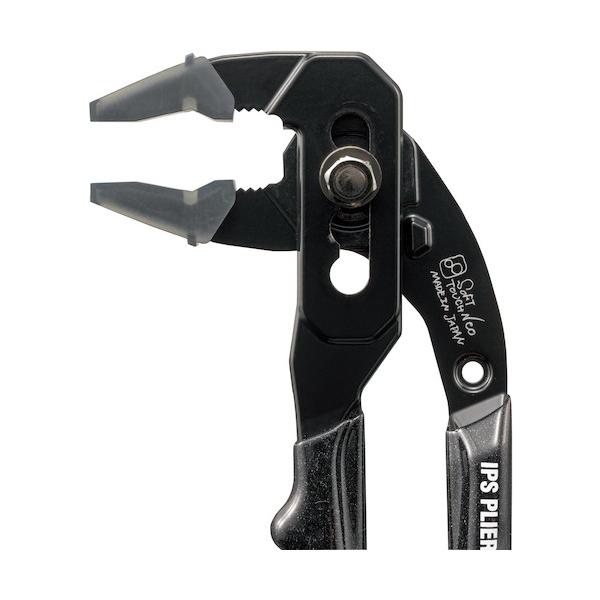 ■特徴 新開発樹脂により、滑りやすい形状で抜群のグリップ力を発揮します。 キャップ型のくわえ部で工具不要、簡単着脱が可能です。 バネ駆動＆バネ解除機構、トリガーグリップを採用し、作業性が格段に上がります。 小型形状にも関わらずワイドな口開き...