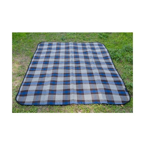 ■特徴 一般のピクニックシートよりしなやかでやや重さもあるため、少しの風でもめくれにくい製品です。 裏面の防水機能で多少の水気はシート表面にしみにくくなっています。  ■仕様 ハトメなし  ■材質 表：ポリエステル・アクリル・ナイロン・レー...