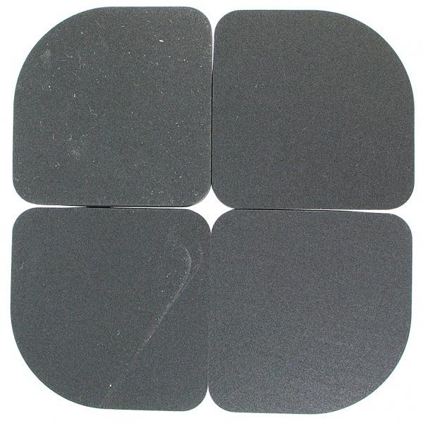 【商品説明】 家電の防音・防振対策品。 非移行性の素材で出来ているため、床など接着面への色移りがありません。 重量物にもへたりにくく長持ちします。 電気機器から発生する振動を吸収し、振動音を吸収・制御します。 【用途】 大型冷蔵庫、業務用ミ...