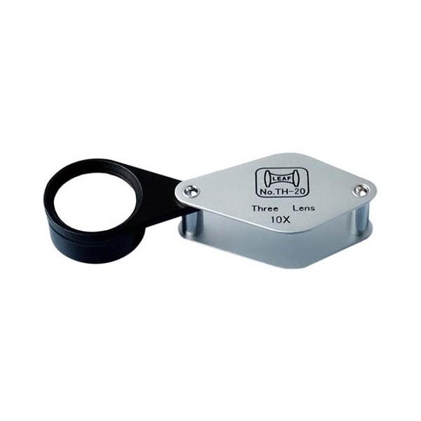 ■特徴 レンズを収納できる繰出しルーペです。 クリアな白ガラスレンズを3枚使用しています。 倍率は16倍、10倍、8倍の3種類から用途に合わせてお選びください。  ■用途 精密検査、鑑定、観察などに。  ■材質 レンズ/ガラス フレーム/金...