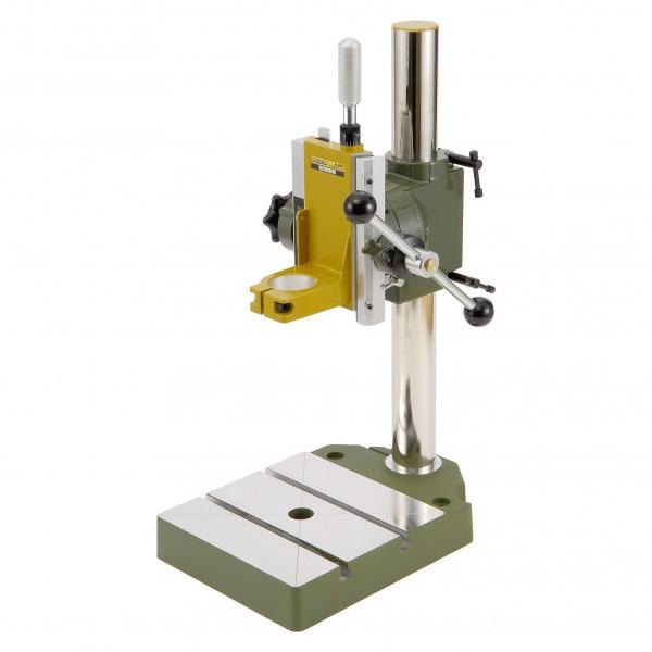 プロクソンフライスマシン用の小型ドリルスタンドです。 穴あけ用ドリルスタンド。 フライスマシンNo.27000・16000用のドリルスタンドです。 高さ:500mm 上下スライド量:65mm テーブル面からの高さ:最大220mm モーター取...