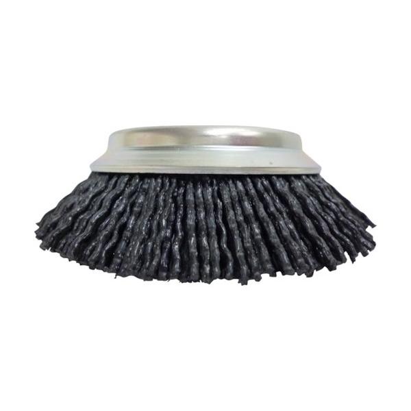 ■特徴 ステンレスにも焼き付きません。 減耗量（磨耗量＋折損量）が大幅に減少します。 あらゆる形状の作業面を確実にとらえます。 母材を痛めず研磨・研削が同時にできます。 作業性、耐久性に優れていて、経済効果も抜群です。 黒皮剥離や、バリ取り...