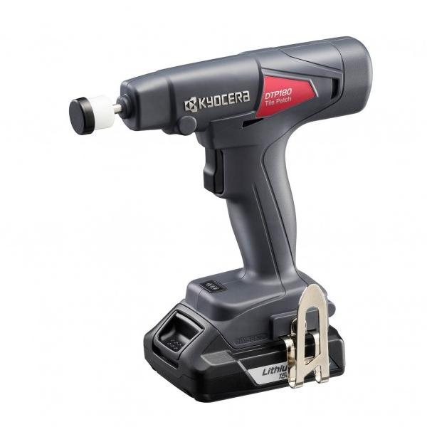 ※RYOBI⇒KYOCERAブランド変更に伴い入荷商品が混在する場合があります。 ●圧着張り工法に比べタイルの剥離を抑制できる密着張り工法に対応しています。 ●密着張り工法によるタイル貼り ●タイル張りと目地押さえ作業を一本化しているので一...