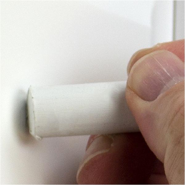 木製家具・机・棚・テーブル・フローリングの傷補修はもちろん、レザーソファー・革製品の色落ち補修にもおすすめ。 ニトリ・IKEA(イケア)などの家具メーカーの白い家具に対応。 これ1本で「補修ペン(傷を塗る)」「補修スティック(傷を埋める)」...