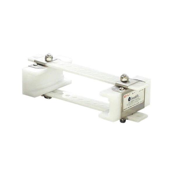 ■特徴 取付けが非常に容易で、大幅なコストダウンを実現した低価格・軽量・コンパクト構造です。 チェーンの長寿命化・騒音・振動の低減・省スペース化を実現しています。 中空に浮かせて使用するユニークな構造のチェーン用テンショナーです。 ■仕様 ...