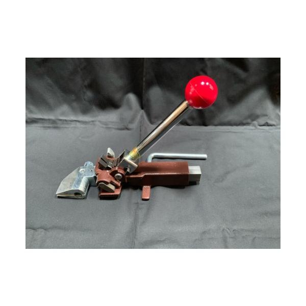 ■仕様 適合バンド幅(mm):16〜19 適合バンド:帯鉄 バンド厚さ(mm):0.3〜0.6 全長(mm):320   【入数】 1点 KK34