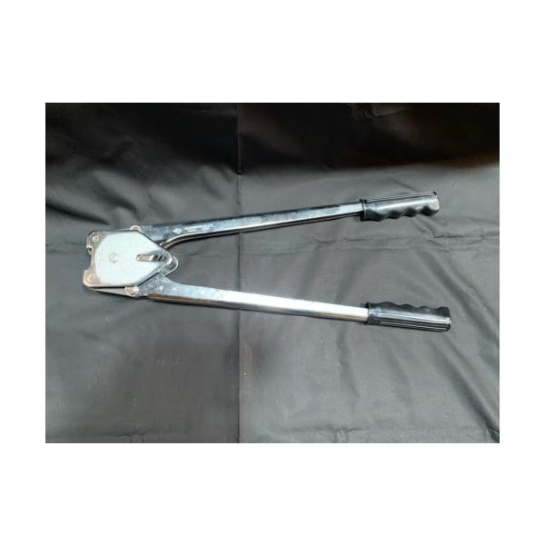 ■特長 部品の交換も容易に出来ます。  ■仕様 適合バンド幅(mm):32 適合バンド:帯鉄 バンド厚さ(mm):0.9〜1.0 全長(mm):500 シールの厚さ(mm):0.8   【入数】 1点 KK13032S