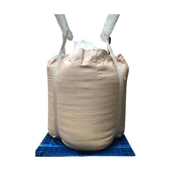 ■特徴 100％バージン原料のフレコンバッグ・トンパックで、UV剤が配合されています。 吊りベルトに保護カバーが付いており、フォークリフトの爪によるホツレや破れが防げます。 底部が力ロープ保護のため、安全な排出作業が行えます。 投入口には紐...