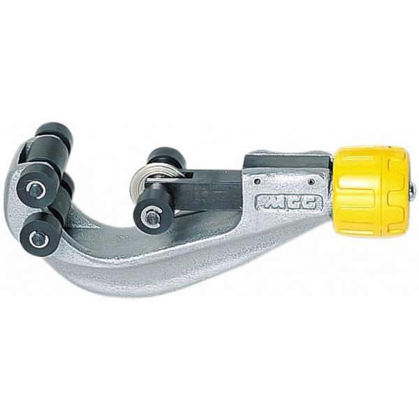 商品画像はイメージ画像です。実際とは異なる場合がございます。 特殊ローラが被覆材のよじれを押さえ滑らかに切断できます。 用途 ガス配管用ステンレス鋼フレキシブル管切断用カッタに。 全長(mm):151 適合替刃:FTCE32A 切断能力:8...