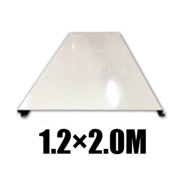 ■特徴 塗装した溶融亜鉛メッキ鋼板を使用した仮囲い鋼板のフラットタイプです。 表面が平らな為、見た目がすっきりした印象になります。 現場や用途に応じて厚み・長さの違う製品を取り揃えています。 ■用途 工事現場や資材置場の仮囲いに ■材質 溶...