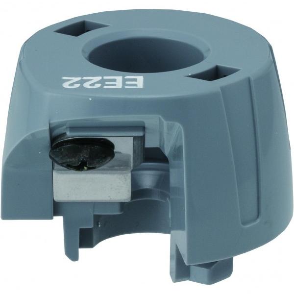 ●替刃。 ●ロックボタンを抑え、ケーブルピーラーを回すだけで簡単に交換できる。 ●適合:高圧ケーブル/22mm2   【入数】 1個 TOREE22