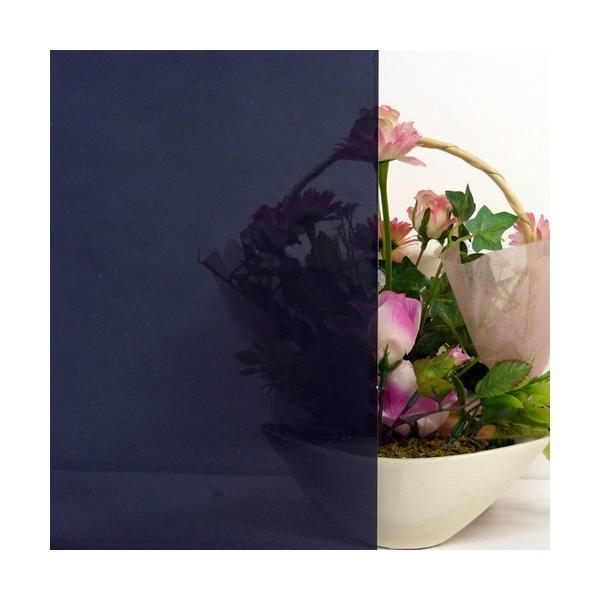 商品画像はイメージ画像です。実際とは異なる場合がございます。 ■特徴 粘着剤を使っていないので、貼って、はがせて、また貼れます。 ペアガラス・網入りガラスにも貼れます。 フィルムを貼るだけで本物のガラス模様を加工したような表現で光を取り込み...