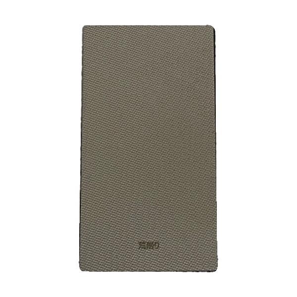 ■特徴 独自開発のトリプルカット（特許取得済み）で研削力に優れたやすりです。 マジックテープ式で刃が取り替え可能です。 表面処理を施しており目詰まりしづらくなっています。 付着した切削粉は、ブラシやエアブローで取り除くことができます。 スク...