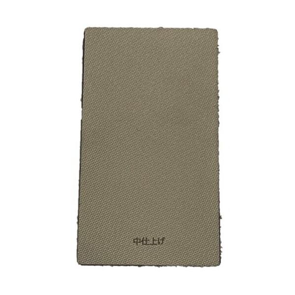 ■特徴 独自開発のトリプルカット（特許取得済み）で研削力に優れたやすりです。 マジックテープ式で刃が取り替え可能です。 表面処理を施しており目詰まりしづらくなっています。 付着した切削粉は、ブラシやエアブローで取り除くことができます。 スク...