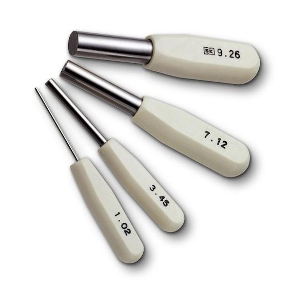 ■特徴シャンク付で素手で測定ができ、手の汚れがゲージに付着しないです。体温による温度変化も少なく取り扱いやすいです。■用途穴径などの精度確認に。■材質本体:鋼シャンク:ABS■注意点端面から5mmは精度保証外となります。【サイズ】   19...