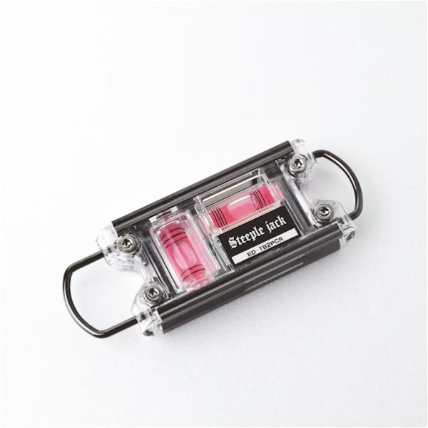 ●パールコバルトを纏う光の結晶。 現場で輝く存在感。 ●感度:0.50mm/m=0.0286° ●精度:±1.00mm/m=±0.0573°以内 ●材質:本体:アルミ合金 工具 DIY  【カラー】 レッド 【重量】 91g 【入数】 1個