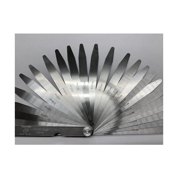 ■特徴 自動車や電動機、発動機関のピストンおよびシリンダのすき間測定に使用します。 ■用途 すき間の測定。 ■材質 炭素工具鋼（焼き入れ品） ■注意 キズ・折れ曲がり・サビが非常に発生しやすくなっております。    【重量】 99G 【原産...