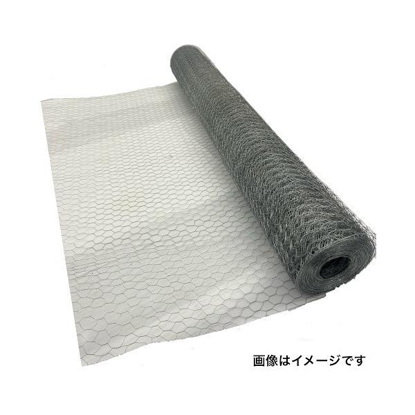 亀甲金網は、一般に、線を三つねじりにねじり合わせて六角形の網目を形成したものです。  ビニール被覆線、亜鉛めっき鉄線、ステンレスがございます。  工事の際に取り扱いが用意なことや、線の一部が破断しても全体に裂け広がることが少ない事から、家畜...