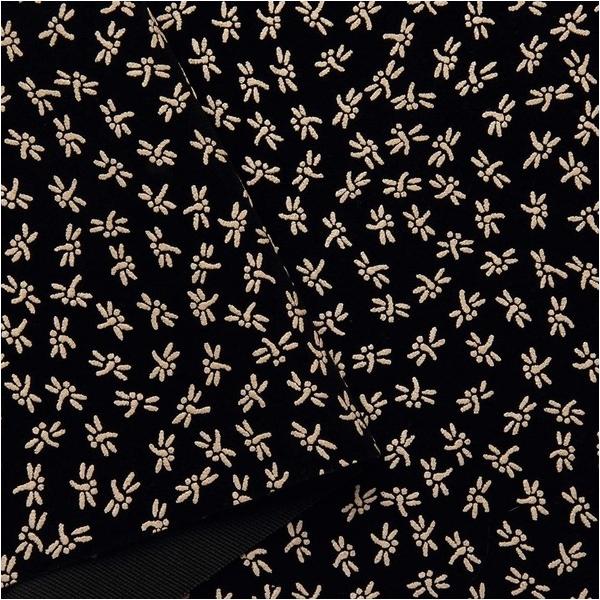 サイズ: 巾92cm×6m切売カット 素材: レーヨン100% 加工: 印伝風加工 生地は半折加工済(生地巾を半分に折った状態)なので折り目がございます。  また、梱包時は折りたたんで透明袋に入れ、コンパクトな状態で発送いたします。  ハサ...