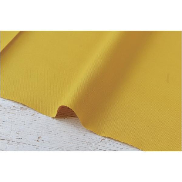 サイズ: 巾112cm×2m 素材: コットン100% 生地は半折加工済（生地巾を半分に折った状態）なので折り目がございます。  また、梱包時は折りたたんで透明袋に入れ、コンパクトな状態で発送いたします。  生産国: 日本 綿の中肉平織素材...