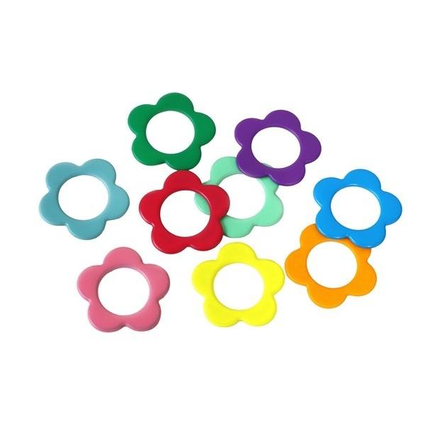 サイズ:約1.3×1.3cm 素材:亜鉛合金 棒針向け 10個入り 棒針に使用するカラフルでかわいいニットマーカー。  模様の切り替えや増し目位置が一目でわかります。  横の段の印として使用。  目立ちやすいカラフルな色展開です。  ■棒針...