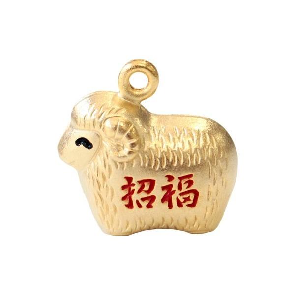 サイズ: 約W21×H20mm 素材: 真ちゅう 1個入 日本製 「招福」の文字が書かれた縁起のいい干支鈴です。  ■サイズ/未（CF117):約W21×H20mm■素材/真ちゅう■1個入 干支鈴、鈴、干支、ゴールド、金、招福、高級、十二支...