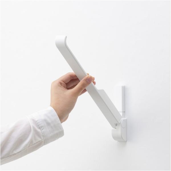 室内の壁面に取りつける物干し金物です。 ?収納時はすっきりと室内に溶け込む存在としています。 幅、奥行ともに業界最小サイズ。 (メーカー調べ) ?「寝ている赤ちゃんを起こさない」を目標に、静かな作動音を実現 ?作業中に手を放してもアームが落...