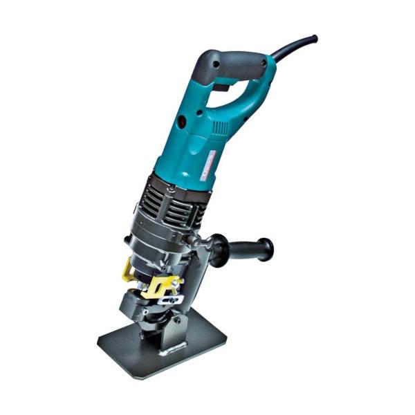 ■特徴 打ち抜きも抜きあげも油圧で作業する複動式を採用し、抜き上げ時の部材へのひっかかりが解消されストレスなく現場作業ができます。 一般鋼材、ステンレス、溝形鋼、アルミ、銅への加工が同じ刃物で可能になりました。 ポンチ先端中央の突起部を拡大...