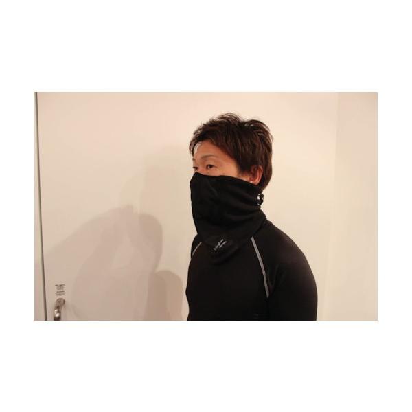 ■特徴 三層構造の中間部分に、防風シートを挟み冷気をカットします。 これまでのフリース素材で防げなかった風をシャットアウトします。 優れた発熱性を誇る特殊レーヨン（テックサーモ）により、人体から常に発散されている蒸気などの水分に反応し繊維が...