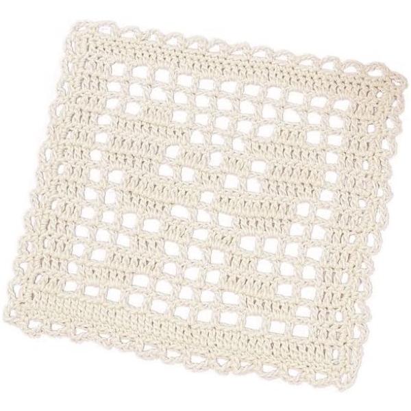 セット内容:エミーグランデ804、編み方説明書 用意するもの:かぎ針2/0号 出来上がりサイズ:約縦12×横13cm 所要時間目安:3時間 難易度:初級者向き これからレース編みをはじめる方にぴったりなスターターキットです。  コースターが...