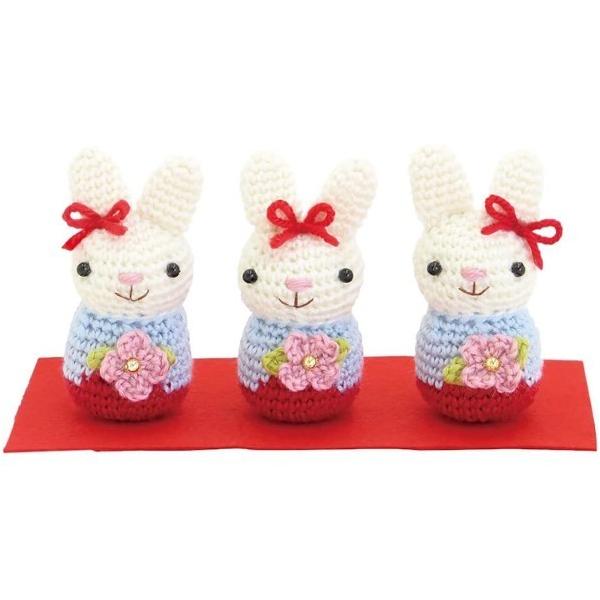 セット内容:ミルキーキッズ51・54・55・57・58、25番刺しゅう糸737、手芸用綿、目ビーズ、丸ビーズ、ペレット、フェルト、編み方説明書 用意するもの:かぎ針5/0号 出来上がりサイズ:約高さ9cm×横4.5cm 所要時間目安:12時...