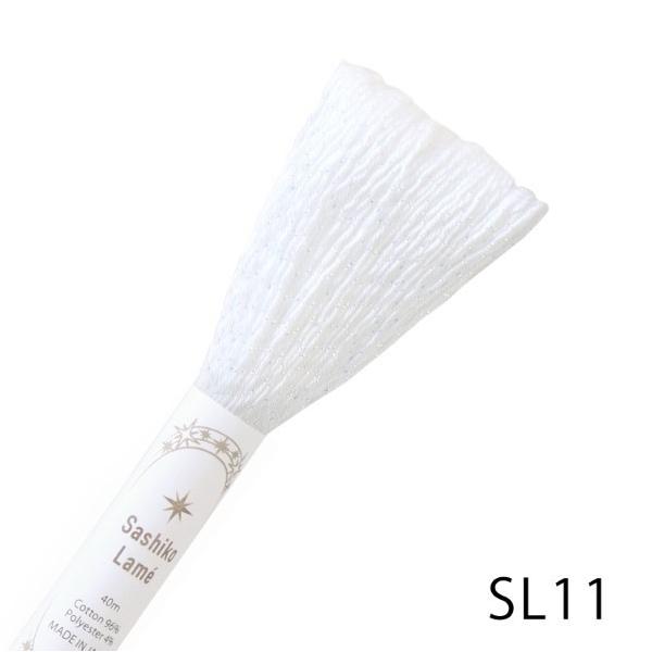素材:綿96％、ポリエステル4％ 1かせ:約40m お手入れ:ぬるま湯・中性洗剤使用の手洗い可、アイロンは中温・あて布使用  ●人気の白のバリエーションを充実 刺し子の定番の白にゴールドラメとオーロララメのバリエーションを追加。  いつもの...