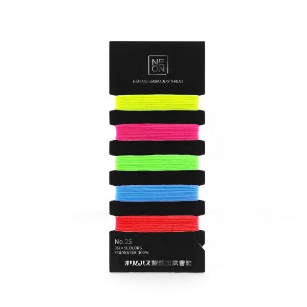 セット内容:NEON 25番 刺しゅう糸 各3m×5色 品質:ポリエステル100％ 適正針:フランス針・クロス針 ネオン感のある圧倒的発色です。  柔らかく糸すべりの良い刺しごこちです。  日本製 カラー: ビビットセット内容:NEON 2...