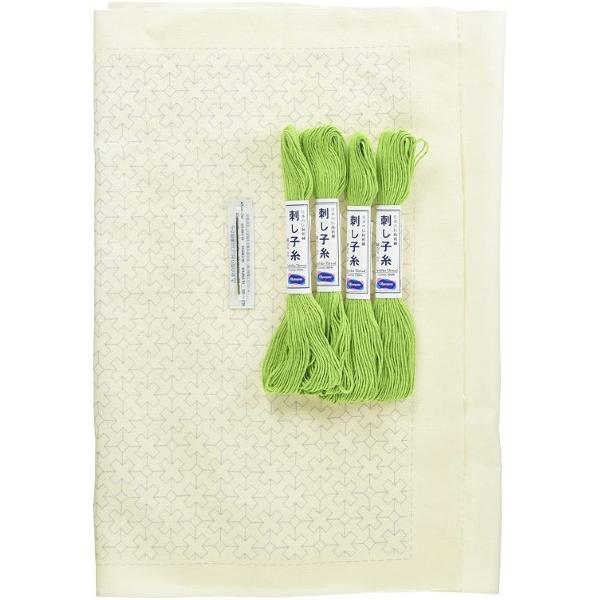 晒木綿 生成、刺し子糸 6番黄緑、刺し子針、作り方説明書 縫い糸、縫い針、はさみ、アイロン 出来上がりサイズ 約34cm角 初心者の方でも簡単にできる、刺し子の花ふきん手づくりキットです。  水で消える図案入りなのできれいに仕上げる事が出来...