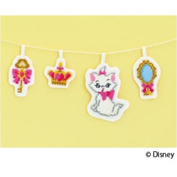 初級~中級向 出来上がりサイズ:縦約10cm×横約25cm キット内容:刺しゅう糸、ビニールキャンバス、クロス針、リボン、ひも、フェルト、カラー図案付説明書 (C)Disney ディズニーキャラクターのクロス・ステッチキットで楽しく手づくり...