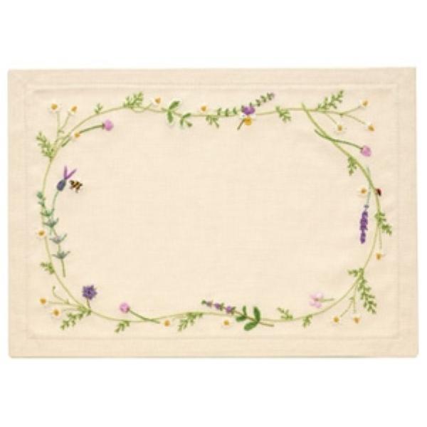 本体サイズ:出来上がりサイズ (約) 縦24cm×横34cm 対象性別:男女共用 フランス刺しゅうが楽しめるキット 初~中級者向け(b)「セット内容」(/b)25番ししゅう糸(綿100%)、No.6500布〈エミークロス〉(綿100%)、フ...