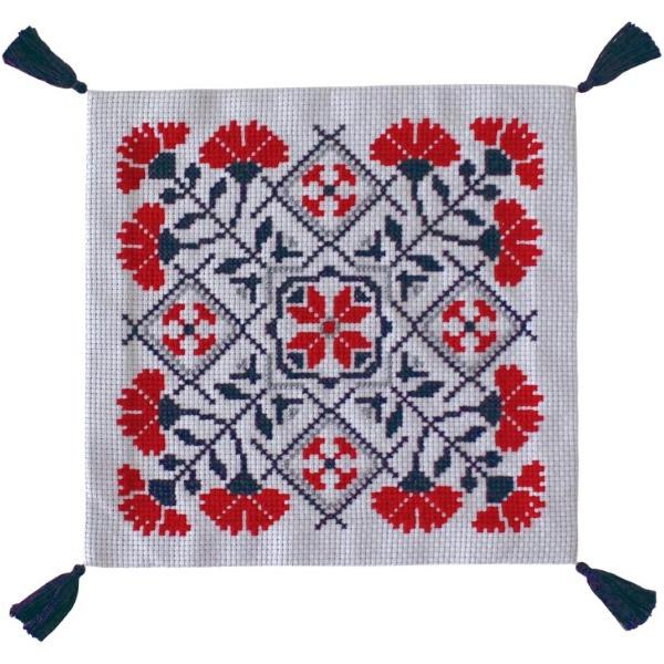 (出来上がり寸法) プレイスマット本体:約縦21.5cm×横21.5cm タッセル:約3.5cm (キット内容) 25番刺しゅう糸、No.5500ジャバクロス細目、クロス針、カラー図案付説明書 (目数) 11カウント/1インチ・約45目/1...