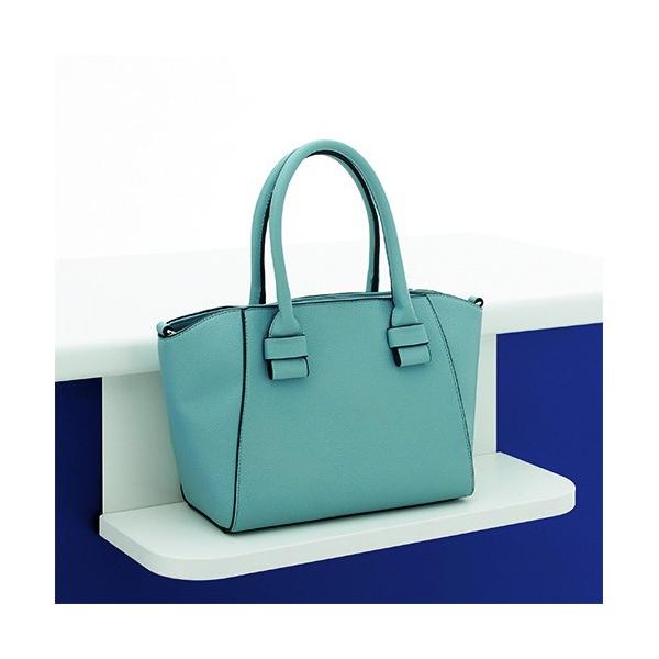 ■仕様 ＤＫ　荷物置き棚　ＤＫ−０４ＮＴ　Ｗ４　（２６８５９）  ■注意点 組立・施工が必要な商品です。  【入数】 1点 DK04NTW4