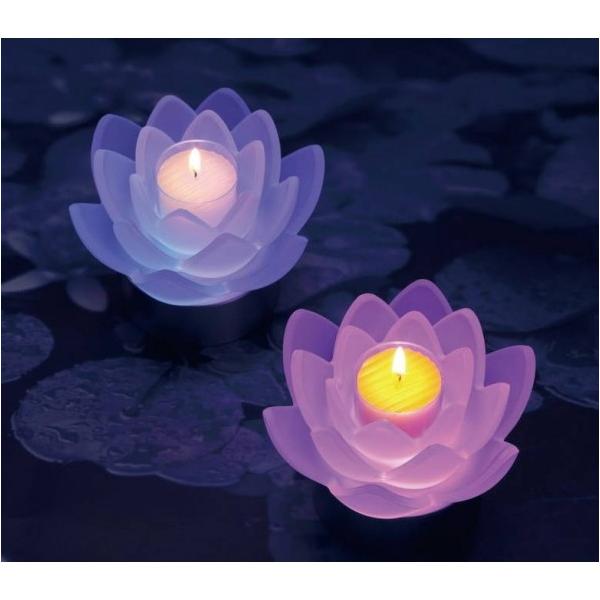 ●LEDの光に揺らめくあかりが幻想的なハーモニーを奏でます。   ●デラックスタイプ【単4電池とアダプターの両方に対応しています。  】  ●本体サイズ:W200×D285×H75mm  ●セット内容:カップ付きローソク6個、ロータスグラス...