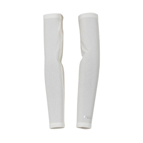 ■特徴 酷暑環境や体温上昇などで熱せられる衣服内温度を快適域に近づける効果により、氷撃冷感プリントの冷感効果を実感しやすくなりました。 また、冷感効果はもちろん、衣服内は爽快性をキープ。 酷暑の中、屋外で長時間作業される方やスポーツされる方...