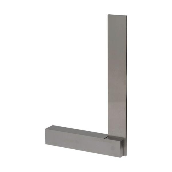 商品画像はイメージ画像です。実際とは異なる場合がございます。 ■特徴 直角度は±0.025mmです。 側面の倒れは直角度の10倍です。  ■用途 一般・現場作業用。  ■仕様 精度JIS2級±(20+L/10)μm  ■付属品 紙箱入り  ...