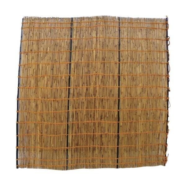 ■特徴 葦は通常のよしずより太い物を特殊高温圧釜の蒸気で蒸らした葦を使用しています。  竹は天然高級黒竹で通常のよしずより太い物を使用しています。  編み紐は金色に染めた高級サイザル縄を使用してます。  素材にこだわった最高級よしずです。 ...