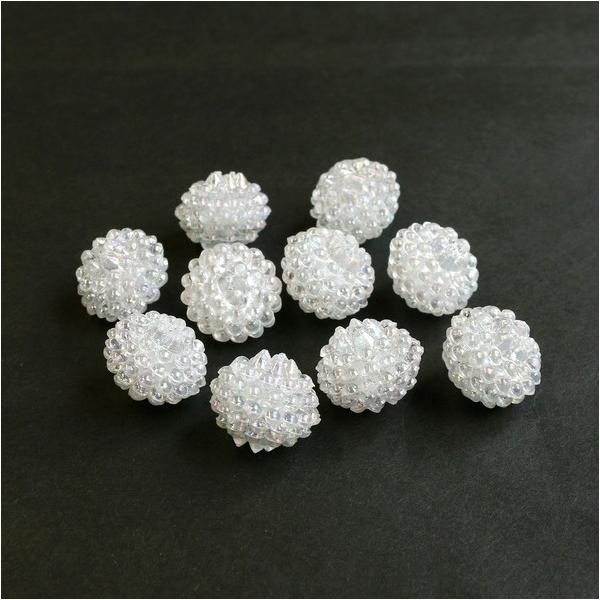 入数: 30個入り 本体サイズ: DX10mm 穴の大きさ1.5mm 素材: プラスチック インテリア小物や手芸でよく使われている定番のプラスチックビーズです。 島村 ビーズ ベリービーズ プラスチックビーズ オーロラ 手芸 ハンドメイド ...